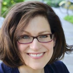 Roxanne Booth's Instagram, Twitter & Facebook on IDCrawl