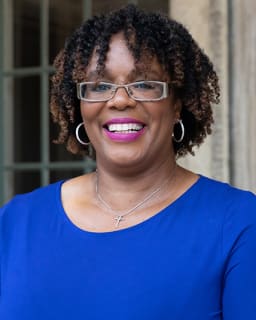 Angie Hicks Young Online | dntu.edu.vn