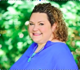 Katie Lange's Instagram, Twitter & Facebook on IDCrawl