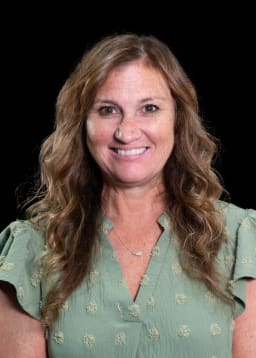 Lisa Coogan's Instagram, Twitter & Facebook on IDCrawl