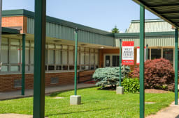 broad peak elementary