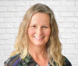 Laura List's Instagram, Twitter & Facebook on IDCrawl