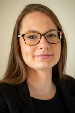 Ainsley Davis's Instagram, Twitter & Facebook on IDCrawl