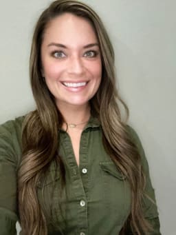 Becky Smith's Instagram, Twitter & Facebook on IDCrawl