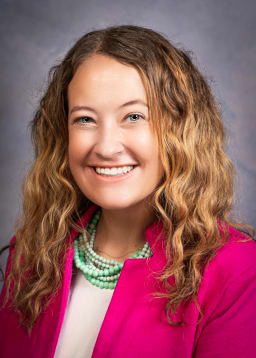 Elizabeth Main's Instagram, Twitter & Facebook on IDCrawl