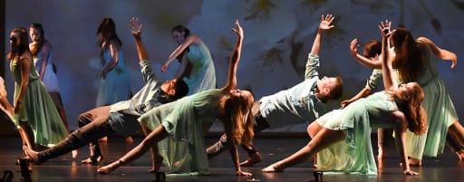 Modern Dance Team 4 Benefits Of Competitive Dance Teams For Your Child