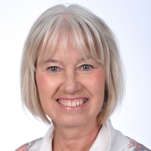 Helen Jeffery's Instagram, Twitter & Facebook on IDCrawl