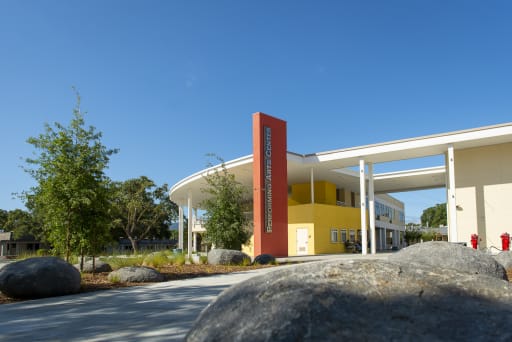 Gunn High School Logo