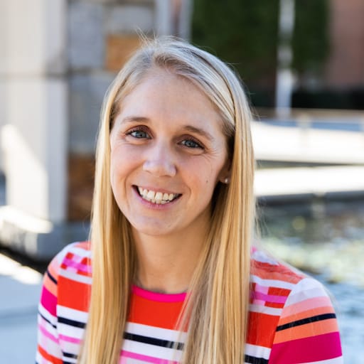 Emily Lemons's Instagram, Twitter & Facebook on IDCrawl