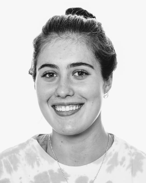 Louise Stilwell's Instagram, Twitter & Facebook on IDCrawl