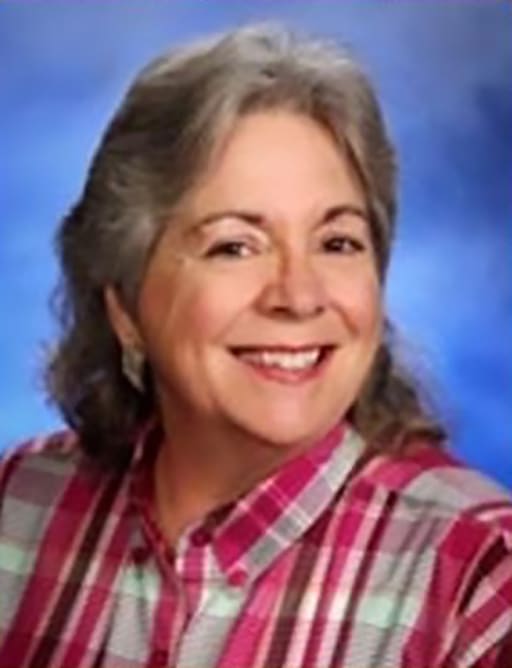 Jennifer Leach's Instagram, Twitter & Facebook on IDCrawl