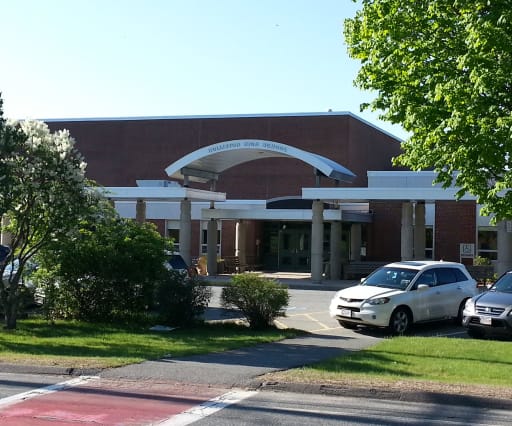 Holliston High School Logo 990x952