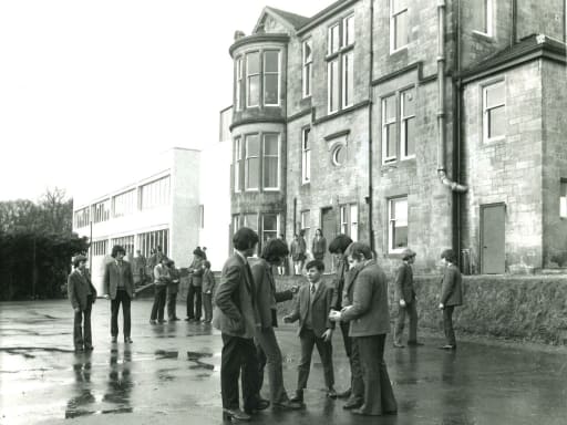 old high school complex glasgow
