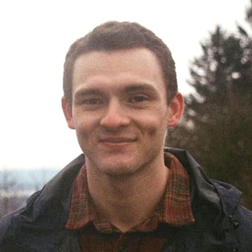 Lisa Killips's Instagram, Twitter & Facebook on IDCrawl