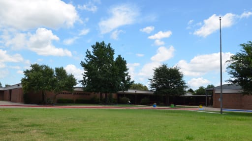 Elementary School Mustangs 🧦💙 Mustang Elementary Students Make A