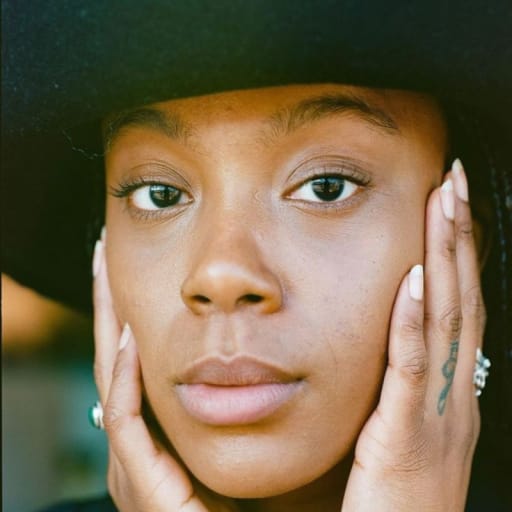 Ashley Rivenbark's Instagram, Twitter & Facebook on IDCrawl