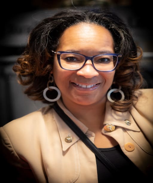 Susan Farnsworth's Instagram, Twitter & Facebook on IDCrawl