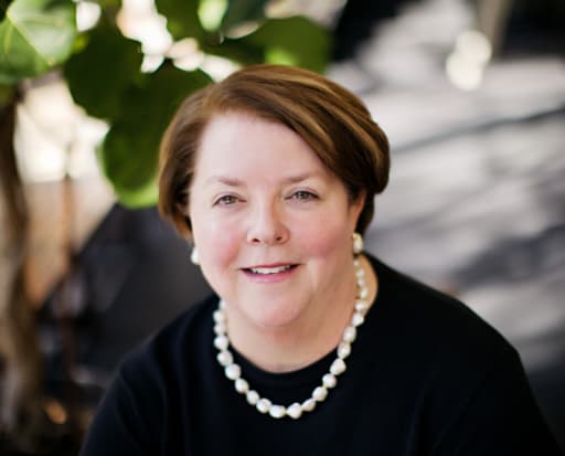 Elizabeth Pearce's Instagram, Twitter & Facebook on IDCrawl