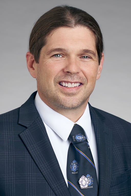 David Maines's Instagram, Twitter & Facebook on IDCrawl