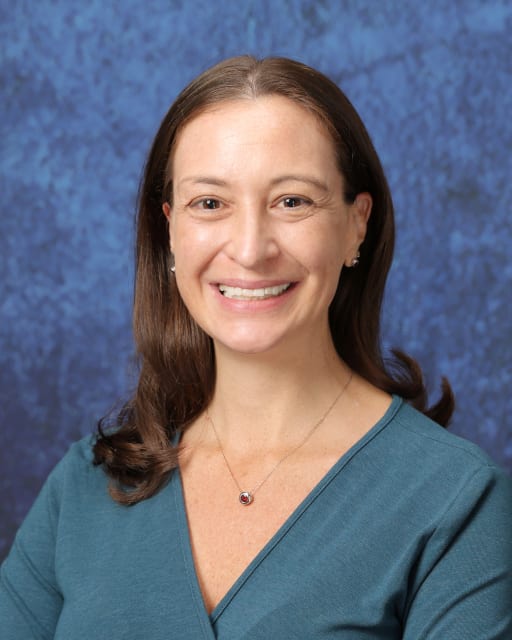 Elizabeth Gale's Instagram, Twitter & Facebook on IDCrawl