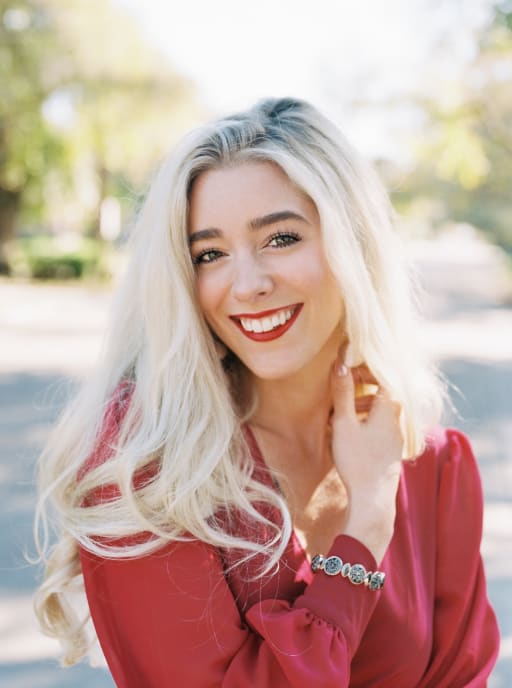 Izzy Diamond's Instagram, Twitter & Facebook on IDCrawl