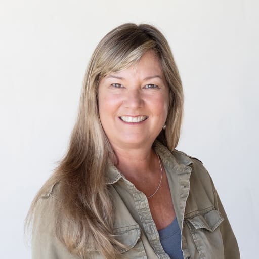 Suzanne Rossi's Instagram, Twitter & Facebook on IDCrawl