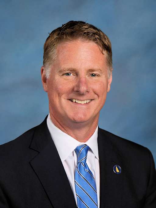 Brandon Bayer's Instagram, Twitter & Facebook on IDCrawl