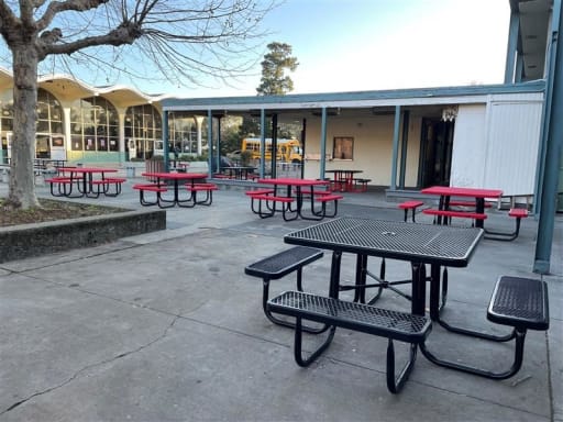 outdoor cafeteria
