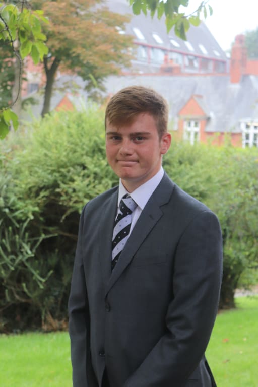 Ellesmere College Baisis