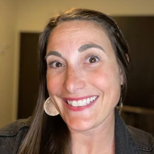 Susan Lindgren's Instagram, Twitter & Facebook on IDCrawl