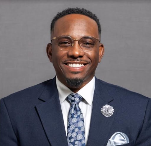 Steve Lee Morrow Middle