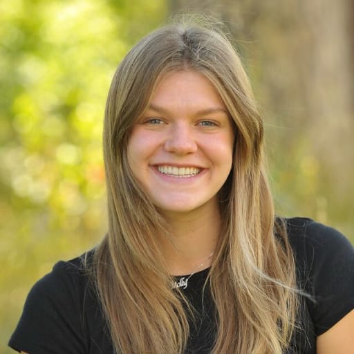 Molly Kent's Instagram, Twitter & Facebook on IDCrawl
