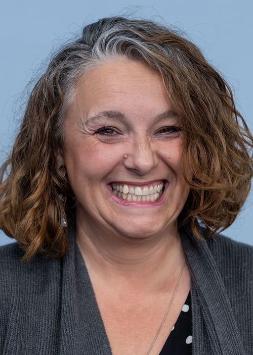 Ada Thompson's Instagram, Twitter & Facebook on IDCrawl