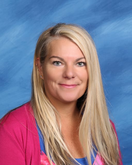 Jennifer Combs's Instagram, Twitter & Facebook on IDCrawl