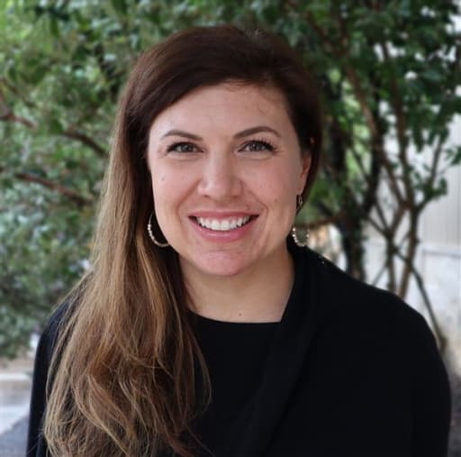 Claudia Field's Instagram, Twitter & Facebook on IDCrawl