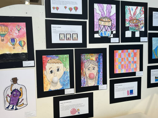 elementary students drawing