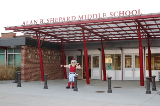 Deerfield Middle School Alan B Shepard Middle School, Deerfield IL