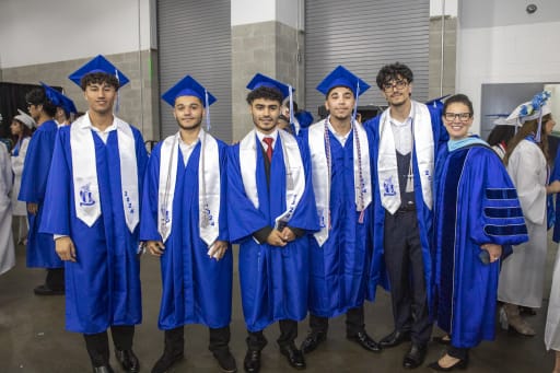 Federal Way High School Logo