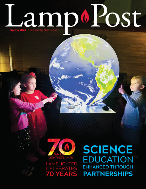 Lamplighter Lamp Post Covers Stretching Lamplighter | Sky: Children Of