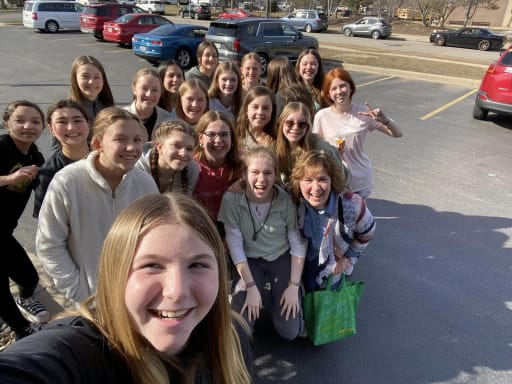 albert einstein school logo