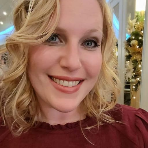 Christina Duff's Instagram, Twitter & Facebook on IDCrawl