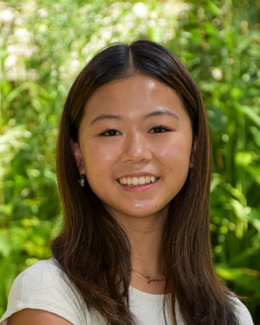 Sarah Coady's Instagram, Twitter & Facebook on IDCrawl