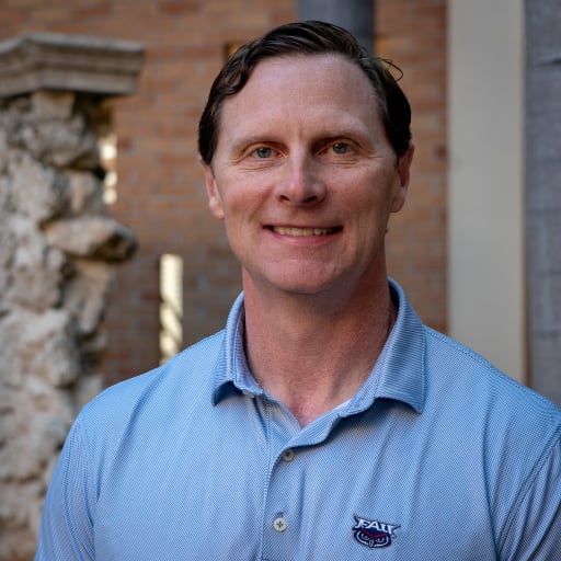 Lisa Muench's Instagram, Twitter & Facebook on IDCrawl