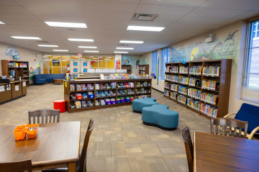 Elementary Library Media Center Media Center – Pinecrest Elementary