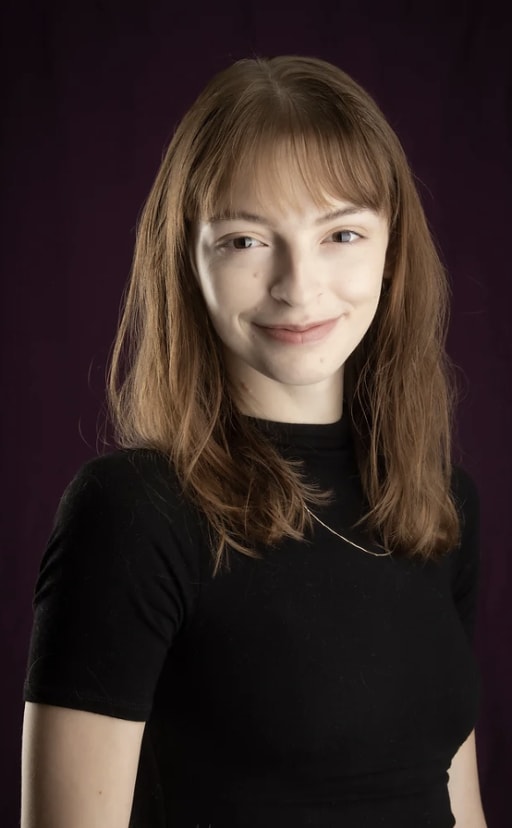 Holly Rothschild's Instagram, Twitter & Facebook on IDCrawl