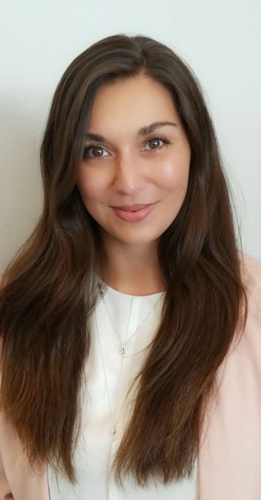 Laura Calabrese's Instagram, Twitter & Facebook on IDCrawl