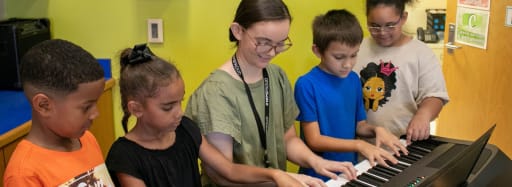 Marido De Dianne Buckner 31 Christen Buckner Stock Photos, High Res