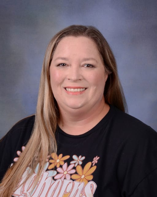 Jennifer Elmore's Instagram, Twitter & Facebook on IDCrawl