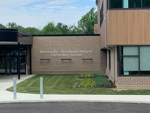 broad peak elementary