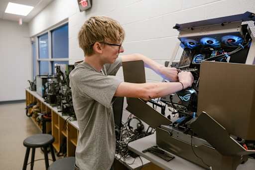 computer support technician school